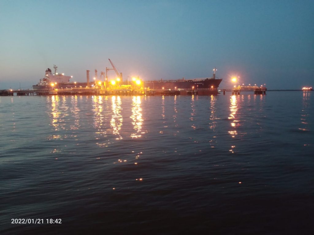 Revitalisasi Jetty II (Kap 10.000 DWT) Pertamina RU II Dumai ...