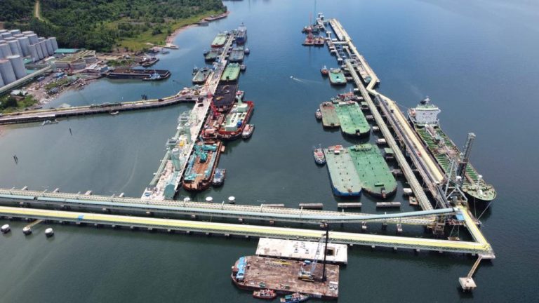 Pembangunan Jetty 22 Berth dengan Kapasitas 5.000 DWT sampai dengan 20. ...